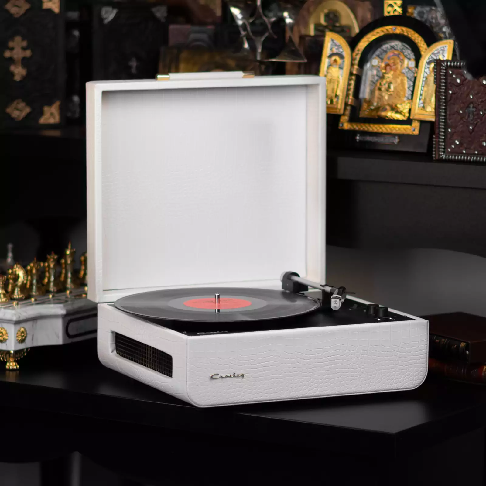 Купить виниловый проигрыватель "Mercury Portable Turntable Cream Croc ...