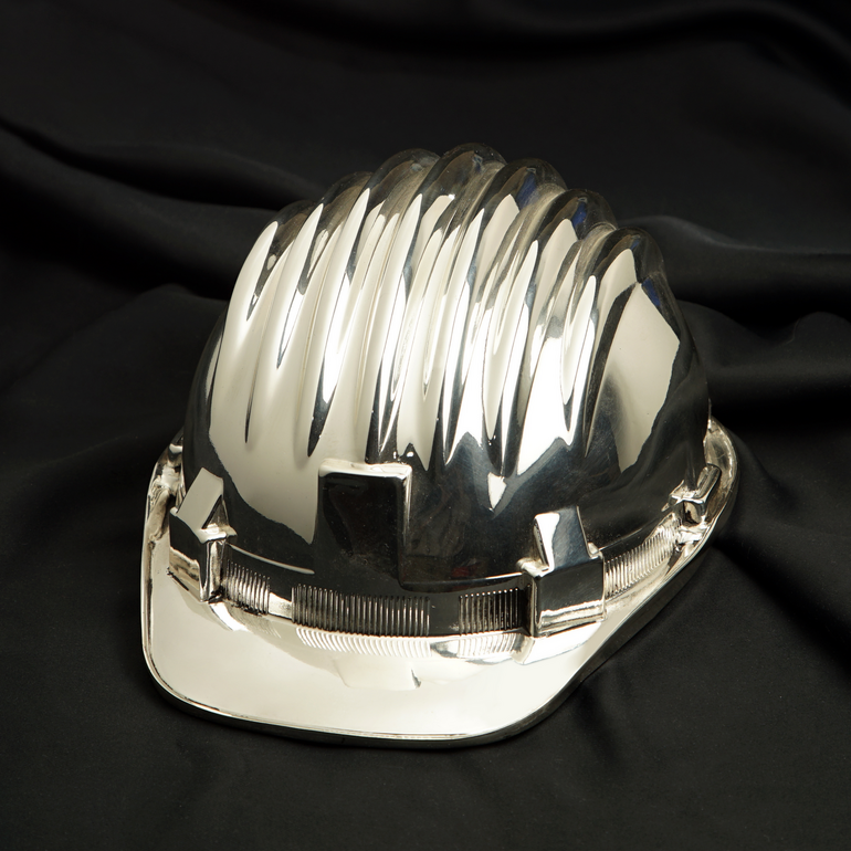 Купити посріблену статуетку "Helmet" від Exetera Argenti в Україні